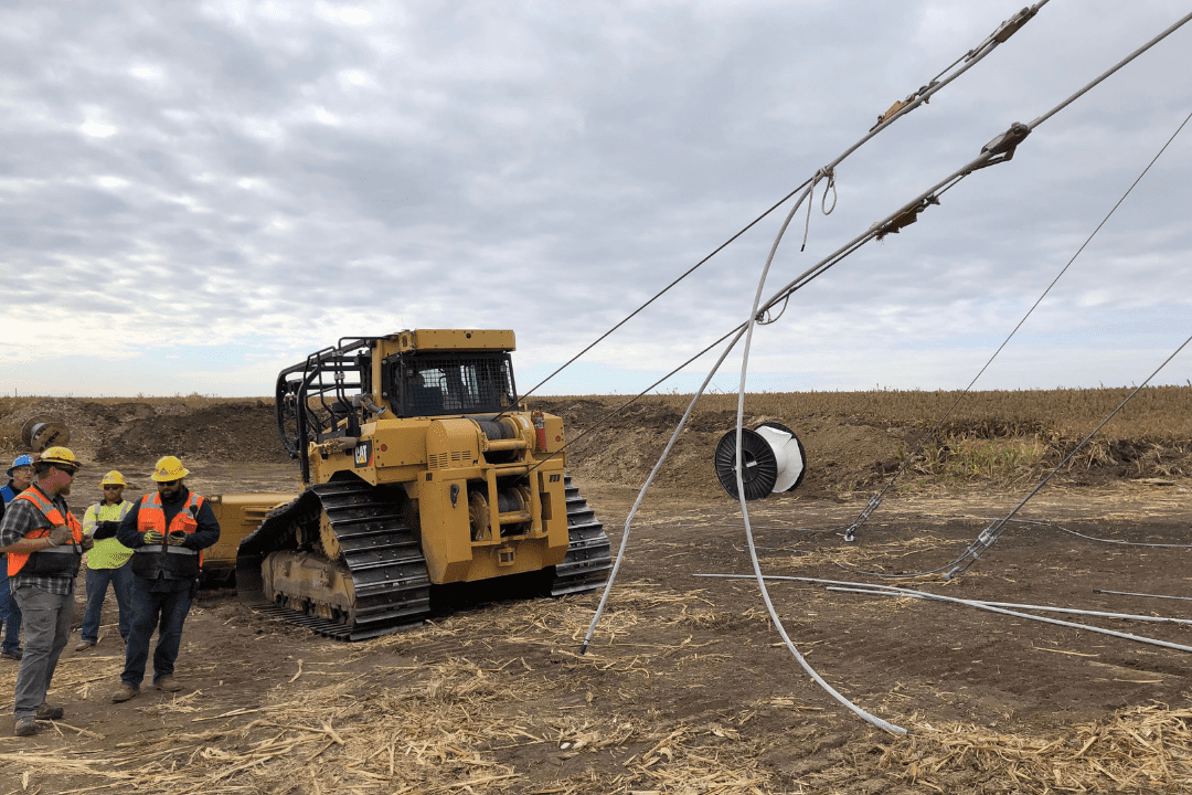 When to Use a Dual Line Sagging Winch - Midwestern Manufacturing & Pipe ...