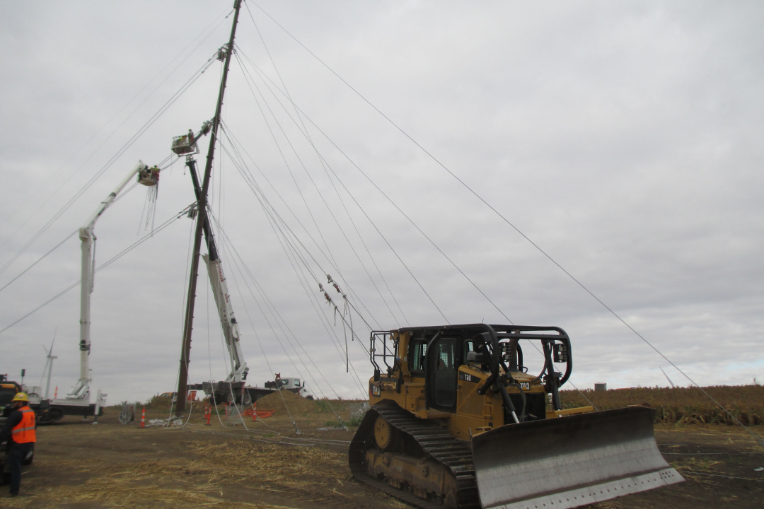 When to Use a Dual Line Sagging Winch - Midwestern Manufacturing & Pipe ...